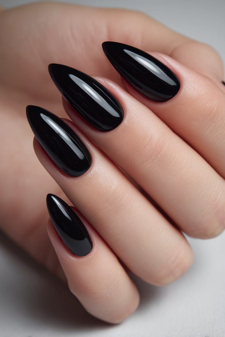 15 Stiletto Nail Ideas | Nail Trail