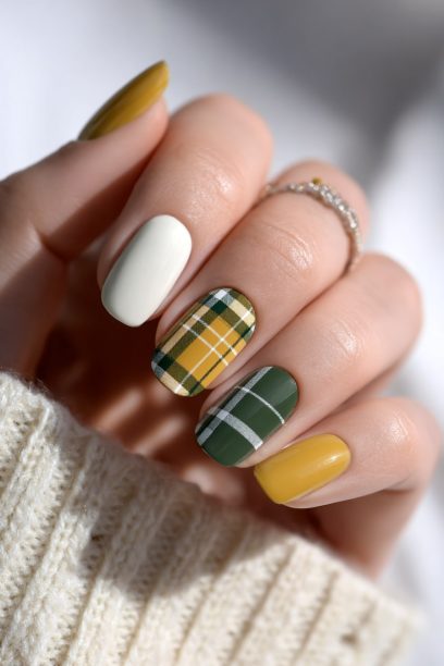 20 September Nail Ideas to Welcome Fall in Style | Nailtrail